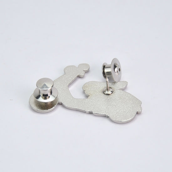 Vespa 946 Scooter Motorcycle Lapel Pin Badge Gift for Motorbike Riders ...